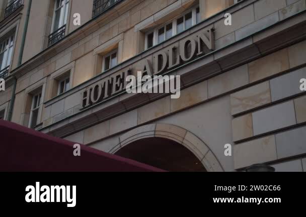 Hotel entrance sign Stock Videos & Footage - HD and 4K Video Clips - Alamy