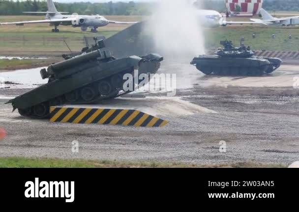 Main battle tanks Stock Videos & Footage - HD and 4K Video Clips - Alamy