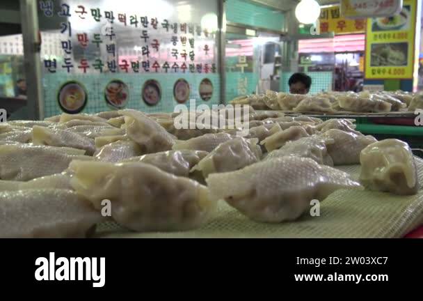 Busan, South Korea-02 July, 2017: 4K Vendor Selling Dumpling in the ...