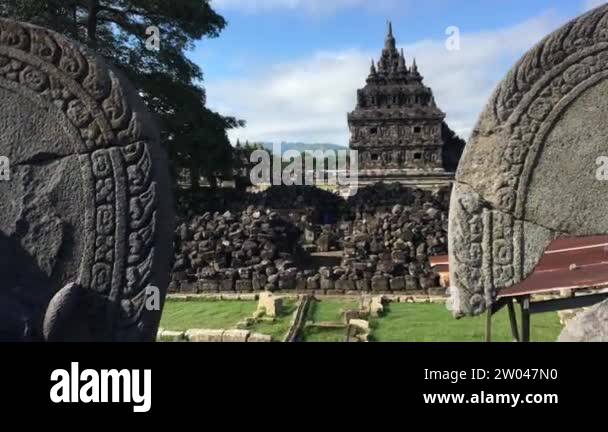 Javanese temples Stock Videos & Footage - HD and 4K Video Clips - Alamy