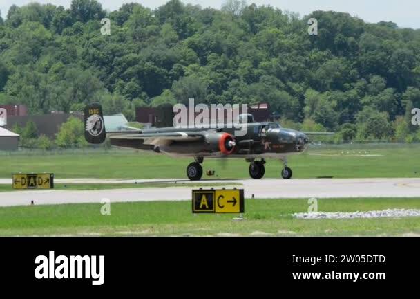 Airplane b 25 mitchell Stock Videos & Footage - HD and 4K Video Clips ...