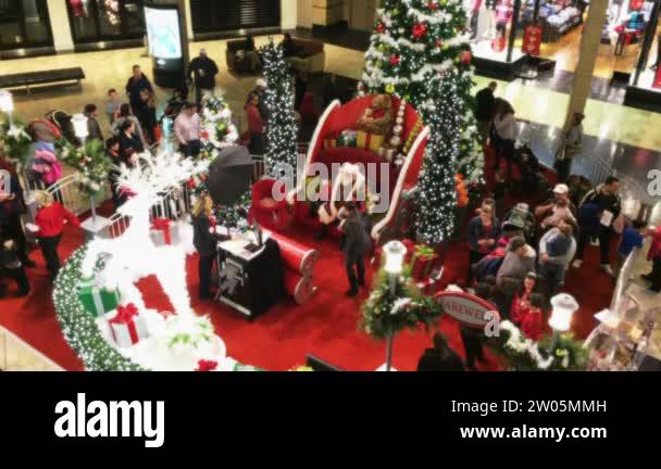 Kris kringle hat Stock Videos & Footage - HD and 4K Video Clips - Alamy