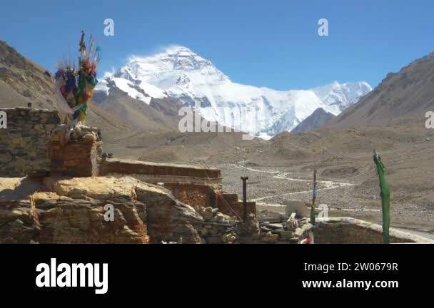 Everest and mount everest base camp Stock Videos & Footage - HD and 4K ...