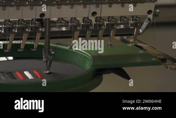 Automatic single head single needle computer embroidery machine ...