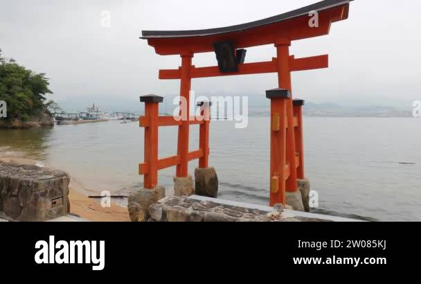 Tori gate japan water Stock Videos & Footage - HD and 4K Video Clips ...