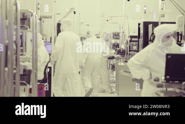 Clean room manufacturing of silicon wafers for the semiconductors ...