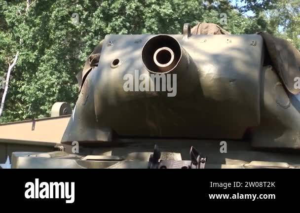 Ww2 tank gun Stock Videos & Footage - HD and 4K Video Clips - Alamy