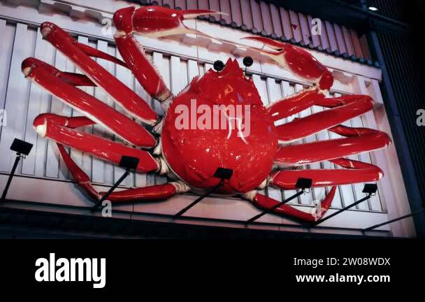 Osaka - Giant crab sign above entrance to crab restaurant . Dotonbori ...