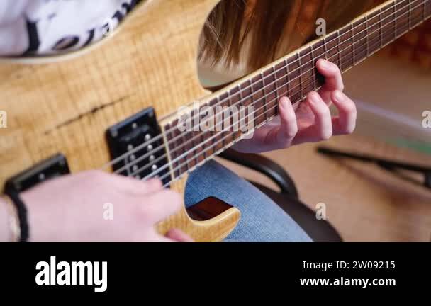 Chord texture Stock Videos & Footage - HD and 4K Video Clips - Alamy