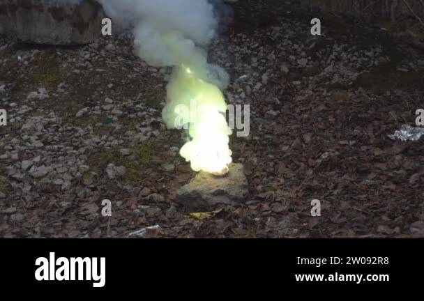 Zinc burning. Chemical reaction of zinc oxidation Stock Video Footage ...