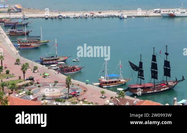 Pirate ship black sails Stock Videos & Footage - HD and 4K Video Clips ...