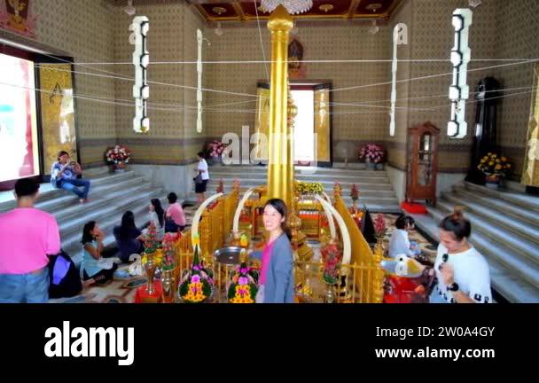 Prayer shrine thailand Stock Videos & Footage - HD and 4K Video Clips ...