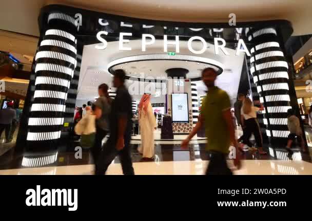 DUBAI - OCTOBER, 2018: Sephora store inside shopping mall with people ...