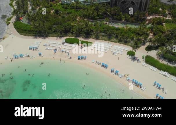 Paradise Island, Bahamas - beautiful turquoise Cove Beach at Atlantis ...