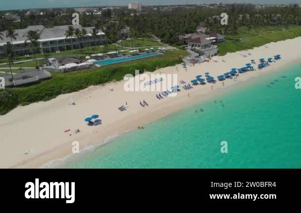 Paradise Island, Bahamas - Clear turquoise water at the Cabbage beach ...