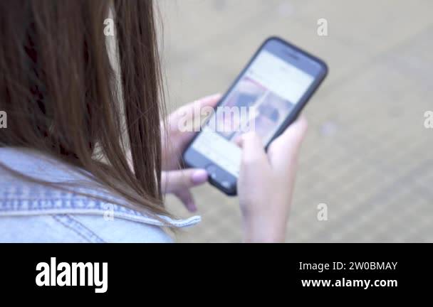 Scrolling instagram Stock Videos & Footage - HD and 4K Video Clips - Alamy