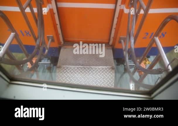 Connection tracks Stock Videos & Footage - HD and 4K Video Clips - Alamy