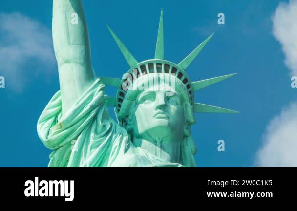 Statue pointing up Stock Videos & Footage - HD and 4K Video Clips - Alamy
