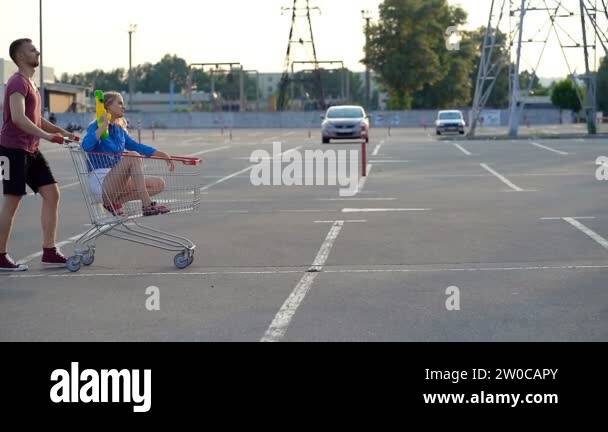 Funny carts Stock Videos & Footage - HD and 4K Video Clips - Alamy
