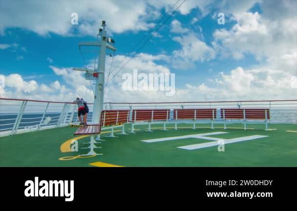 Green helipad Stock Videos & Footage - HD and 4K Video Clips - Alamy