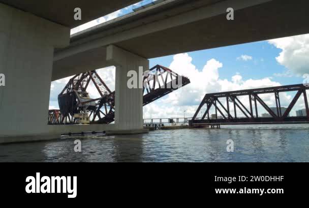 Down draw bridge Stock Videos & Footage - HD and 4K Video Clips - Alamy