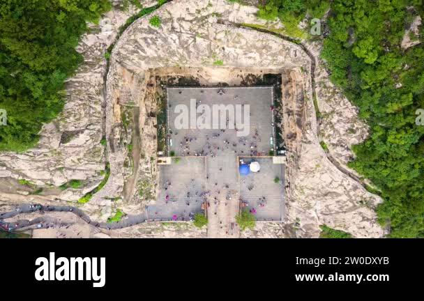 Cave front view Stock Videos & Footage - HD and 4K Video Clips - Alamy