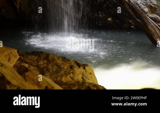 Springbrook natural bridge Stock Videos & Footage - HD and 4K Video ...