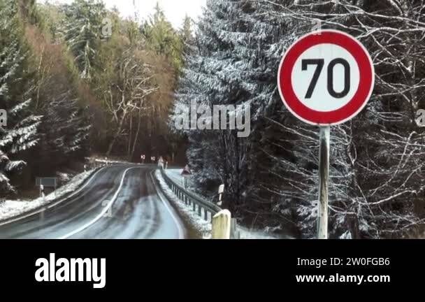 70 speed limit sign Stock Videos & Footage - HD and 4K Video Clips - Alamy