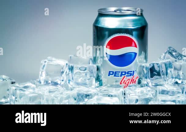 Pepsi can ice Stock Videos & Footage - HD and 4K Video Clips - Alamy