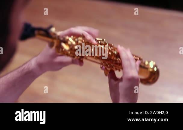 Soprano saxophone Stock Videos & Footage - HD and 4K Video Clips - Alamy