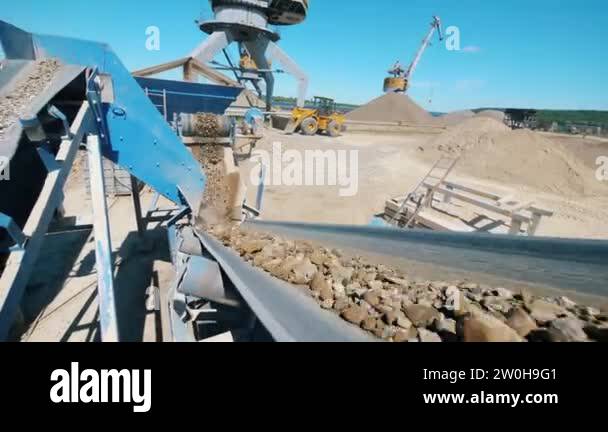 Rubble sorting Stock Videos & Footage - HD and 4K Video Clips - Alamy