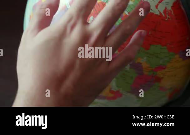 Moving globe Stock Videos & Footage - HD and 4K Video Clips - Alamy