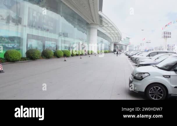 Ride bike pavement Stock Videos & Footage - HD and 4K Video Clips - Alamy