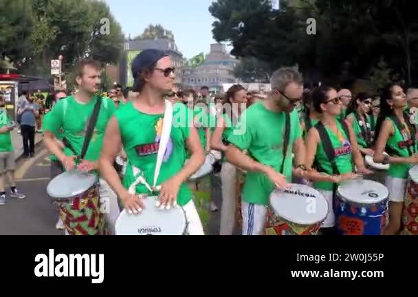 Carnival samba band Stock Videos & Footage - HD and 4K Video Clips - Alamy