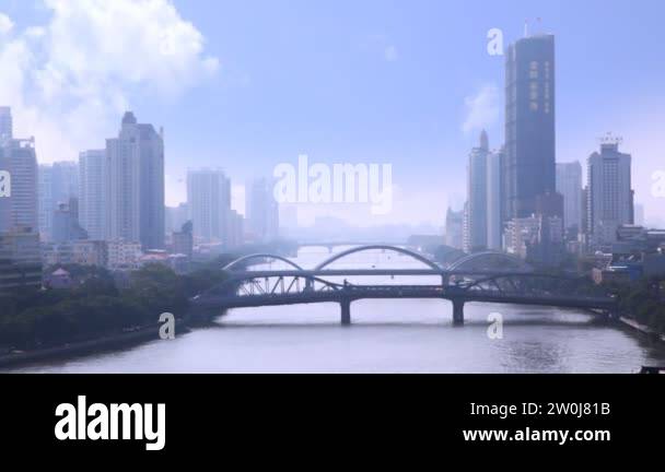Pearl street bridge Stock Videos & Footage - HD and 4K Video Clips - Alamy