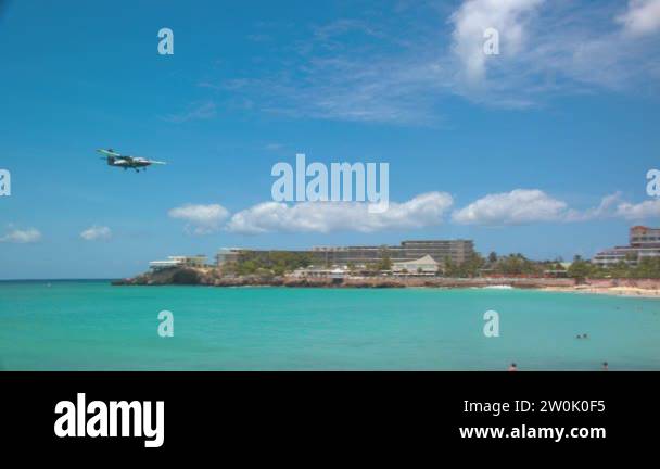 Philipsburg St. Maarten Turbo Prop Landing at Princess Juliana ...