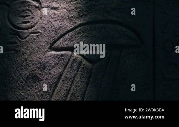 Aztec vessel Stock Videos & Footage - HD and 4K Video Clips - Alamy