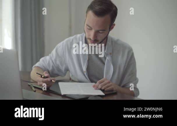 Thumb pen Stock Videos & Footage - HD and 4K Video Clips - Alamy