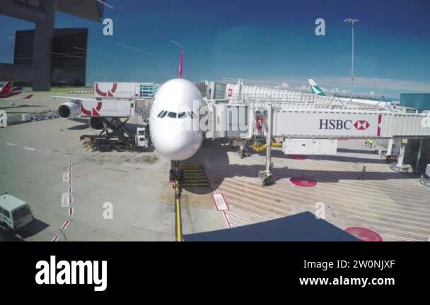 International jetway Stock Videos & Footage - HD and 4K Video Clips - Alamy