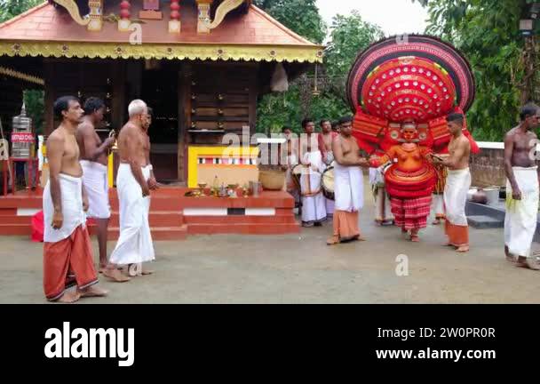 Theyyam perform during temple festival in Payyanur, Kerala, India Stock ...
