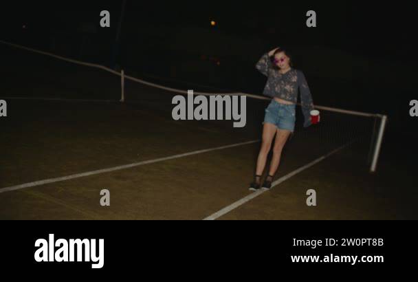 Drunk girl walking Stock Videos & Footage - HD and 4K Video Clips - Alamy