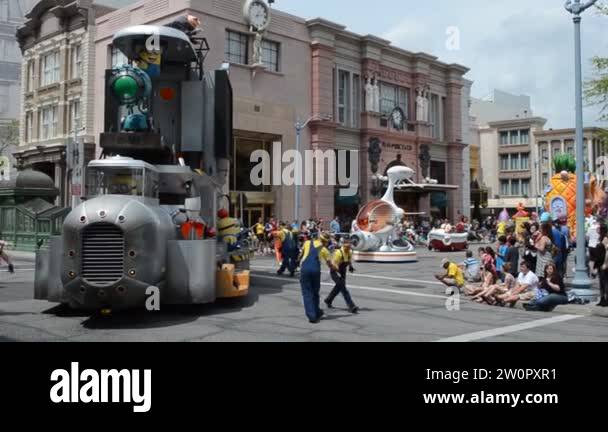In Universal Studios park of Orlando thematic attractions with heroes ...