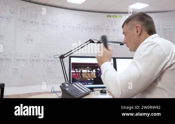 Railway control room Stock Videos & Footage - HD and 4K Video Clips - Alamy
