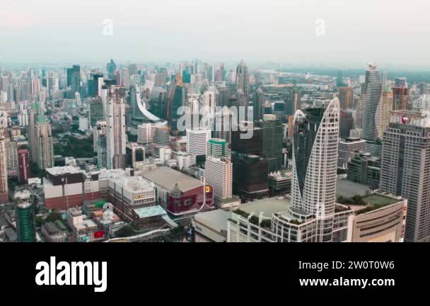 Siam and Rachathewi districts aerial views, rooftop bar, in Bangkok ...