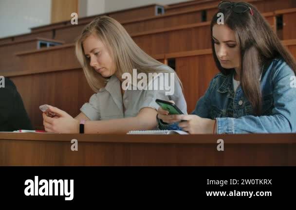 Introverted students do not communicate in the real world, but write ...