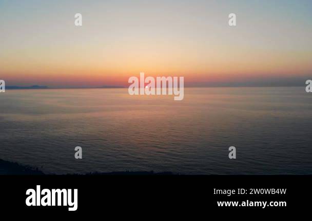 Calm ocean setting Stock Videos & Footage - HD and 4K Video Clips - Alamy