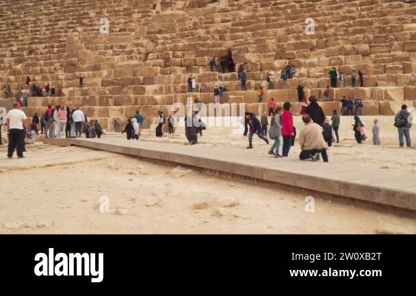 Egyptian pyramids tourists Stock Videos & Footage - HD and 4K Video ...