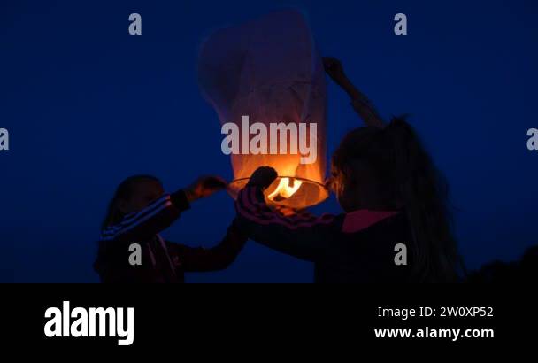 Balloon fire Sky lantern flying lanterns, hot-air balloons Lantern ...