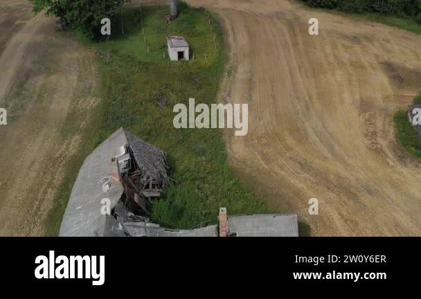 Derelict farm house Stock Videos & Footage - HD and 4K Video Clips - Alamy