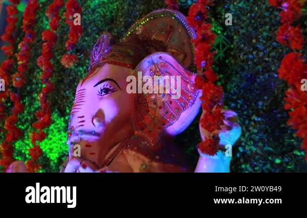 Red indian statue Stock Videos & Footage - HD and 4K Video Clips - Alamy